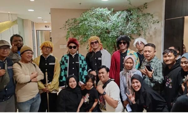 Larut Bersama Wota, Wibu dan K-Pop Lovers di Gangnam to Shibuya ...