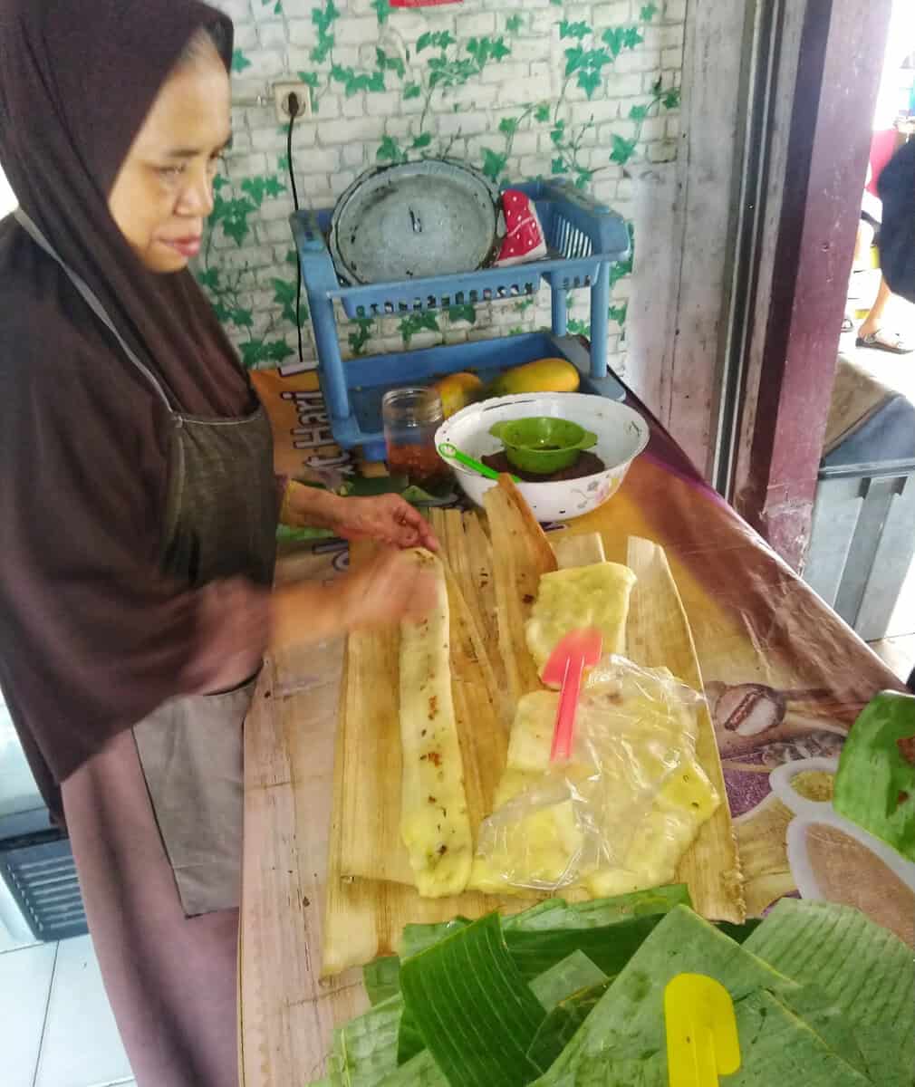 Dibuat Sejak Zaman Penjajahan, Kue Balok Menes Pandeglang Melegenda ...