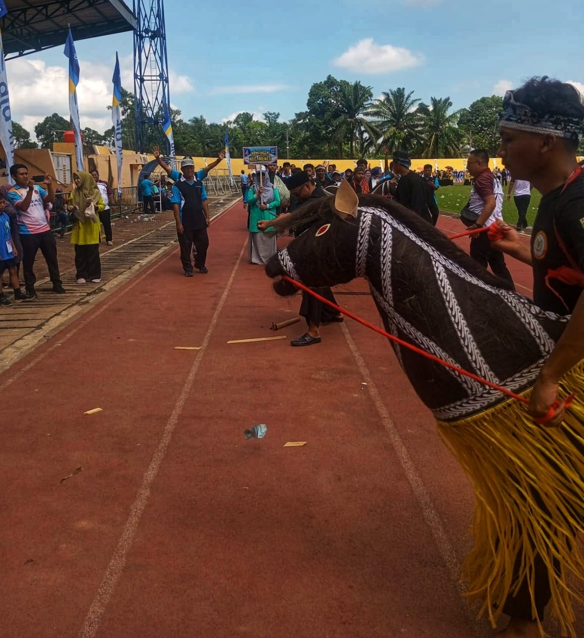 Kuda Kepang, Kesenian Kuno Dari Menes Pandeglang Yang Lestari Hingga ...